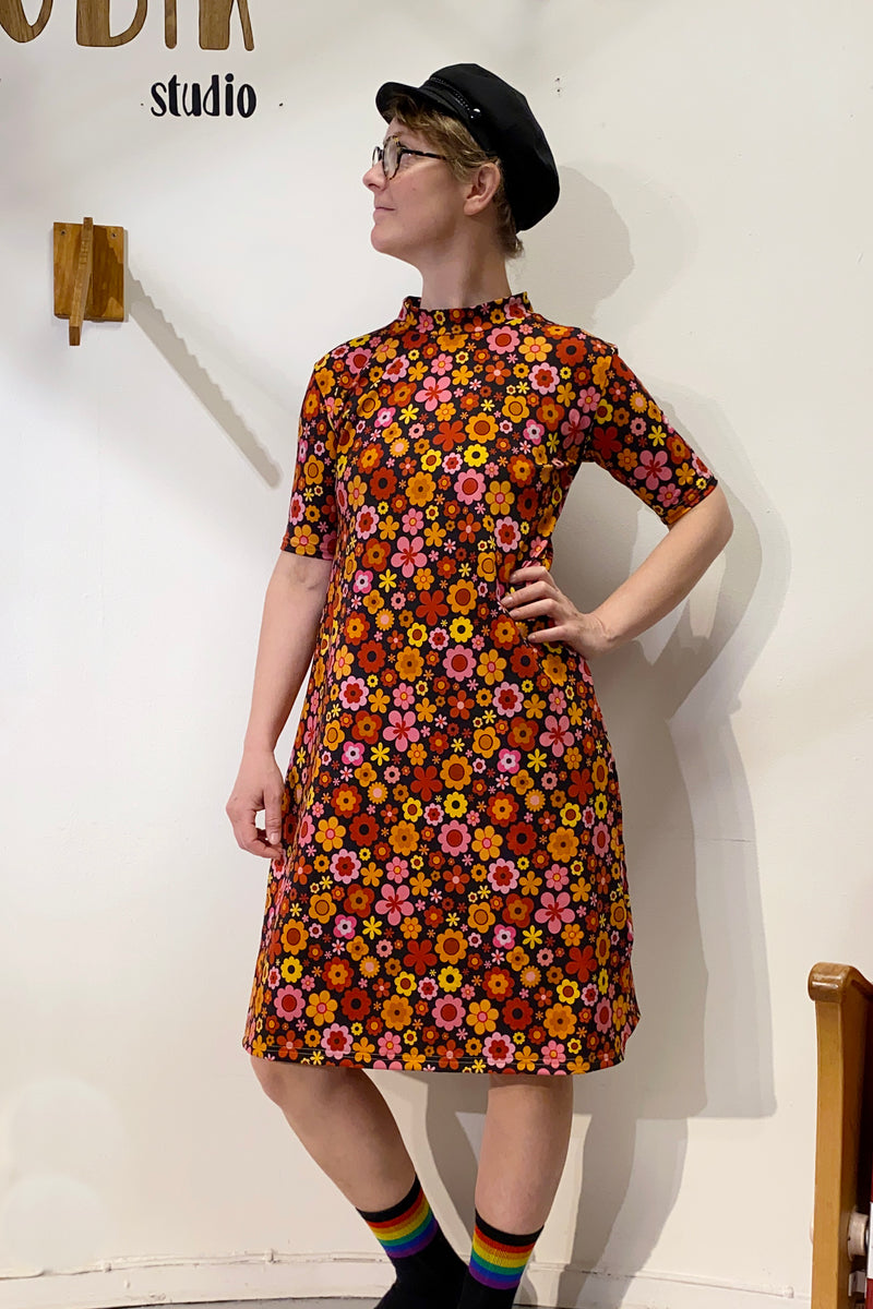Kubik dress cinema retro 1974 midi – BUTIK KUBIK